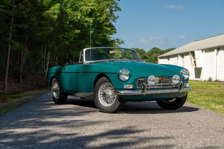 Paramount Classic Cars in Hickory, NC | Hemmings