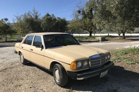 Mercedes-Benz 240D For Sale | Hemmings