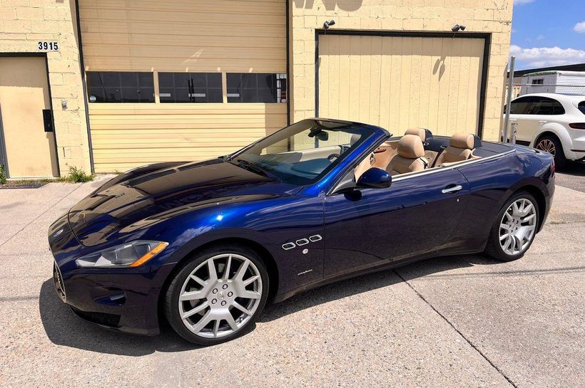 Maserati Granturismo Sport Convertible Blue