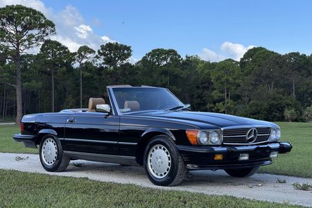 Mercedes-Benz 560SL For Sale | Hemmings