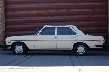 Mercedes-Benz 240D For Sale | Hemmings