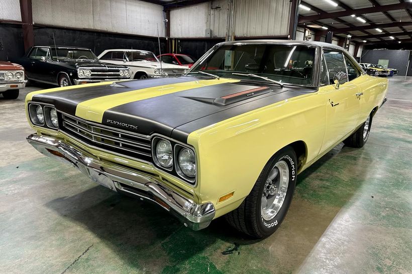 1969 Roadrunner Black