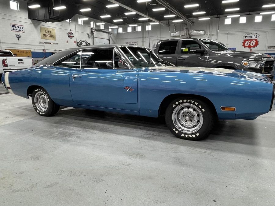 1970 Dodge Charger With Blower Blue