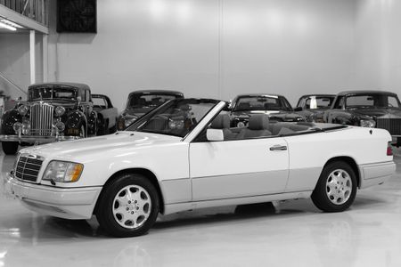 Classic Mercedes-Benz E320 For Sale | Hemmings