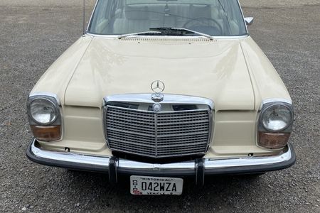 Classic Mercedes-Benz 220D For Sale | Hemmings
