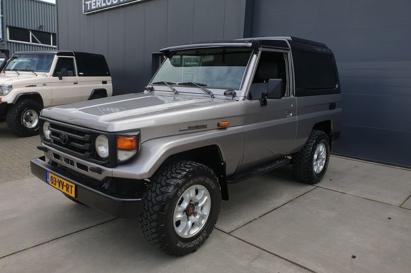 Toyota Land Cruiser 2001