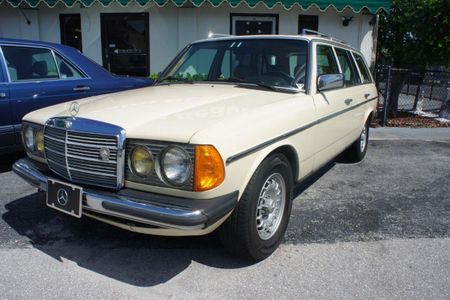Classic Mercedes-Benz 230TE For Sale - Hemmings