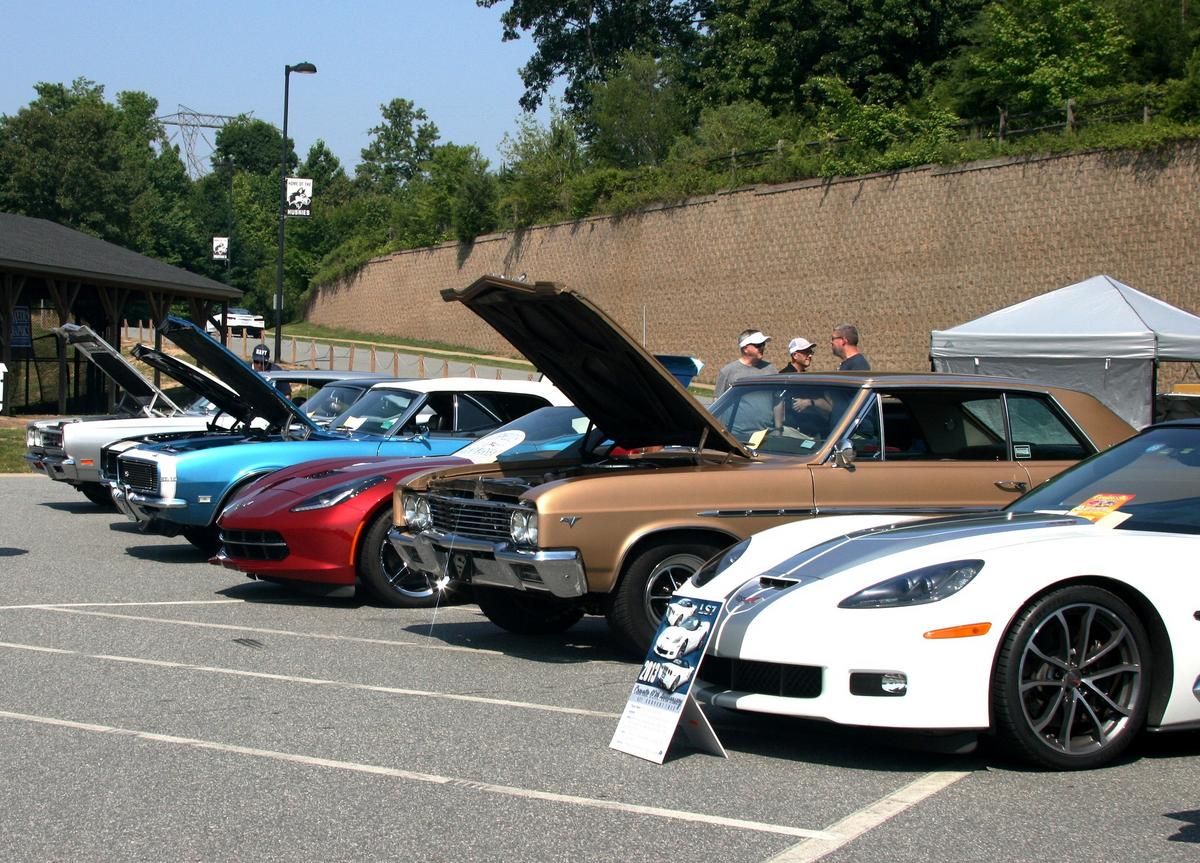 Bailey's Glen/Hough High Car Show - Hemmings