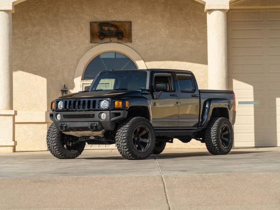 Hummer H3 Truck Lifted