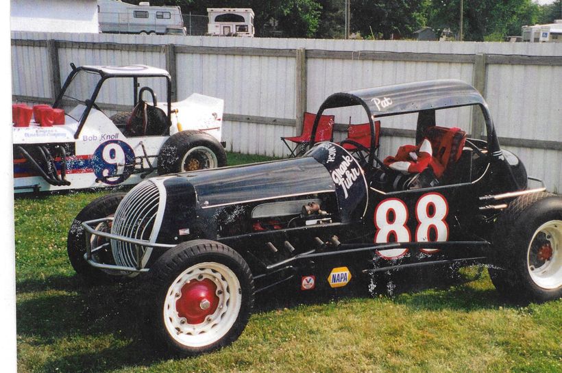 Super Modified Race Cars